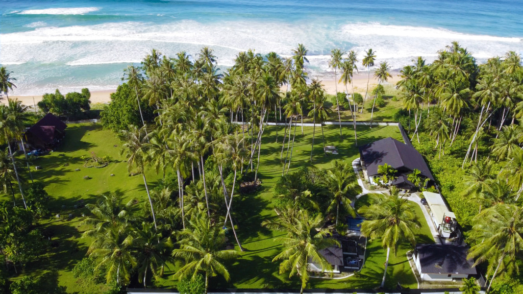 Island Time Beach House Simeulue - International Surf Properties